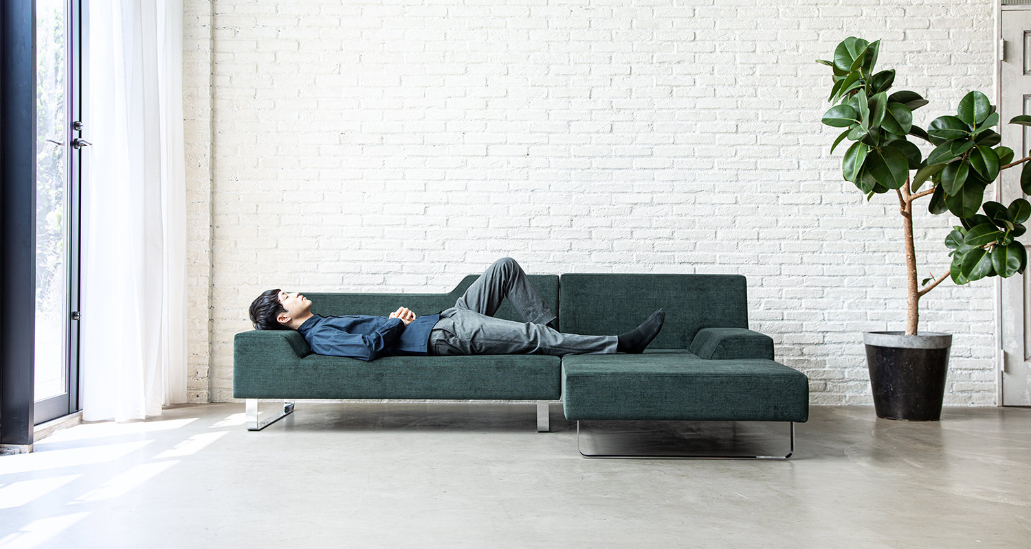 お昼寝に適したロータイプソファ - SIESTA シエスタ | ソファ専門店FLANNEL SOFA
